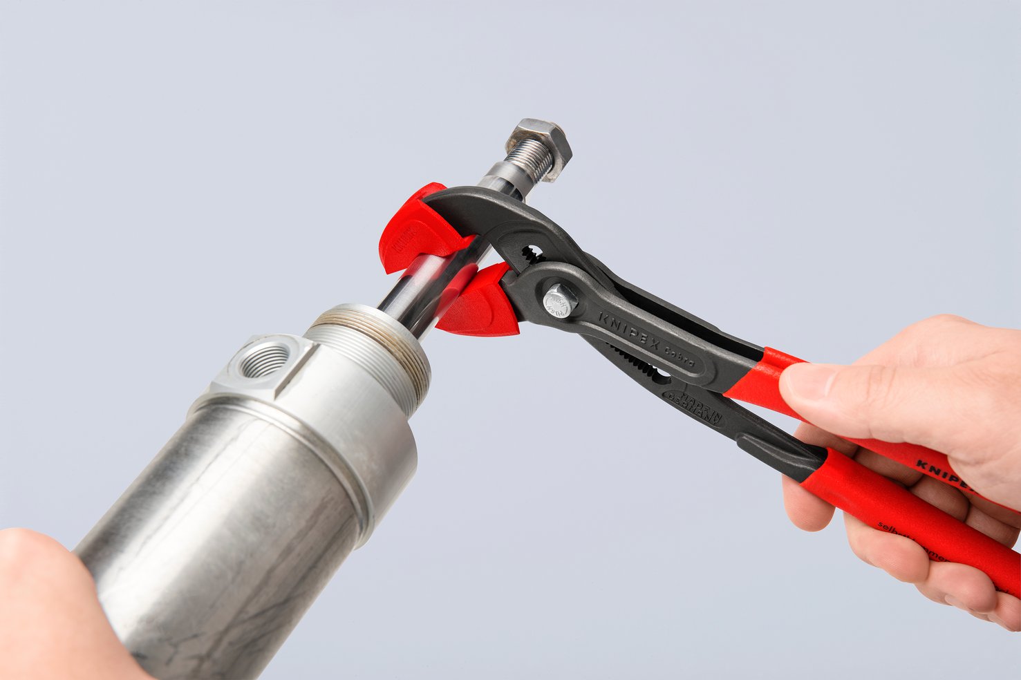 Protective Jaws for Extremely Sensitive Materials: Gripping with KNIPEX ...